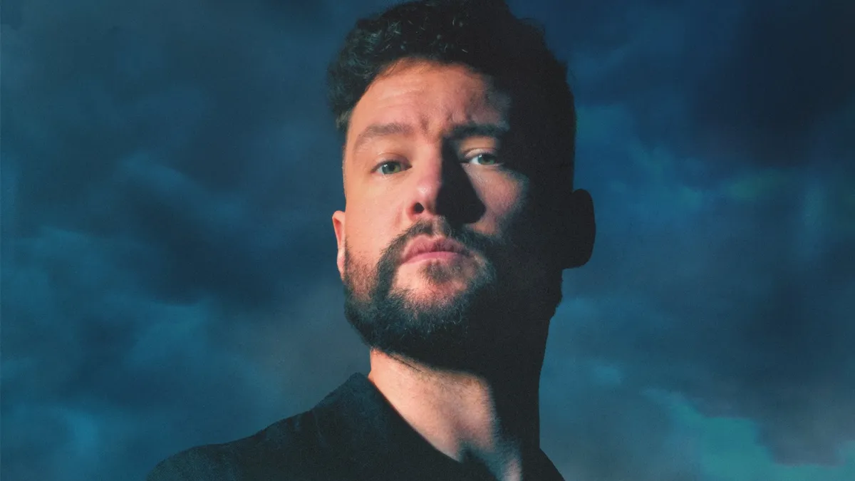 Calum Scott lança o single "Roots"